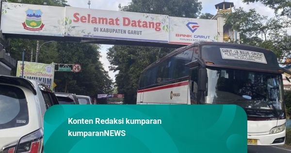 H+1 Lebaran, Arus Lalin dari Bandung arah Garut Padat Merayap | kumparan.com